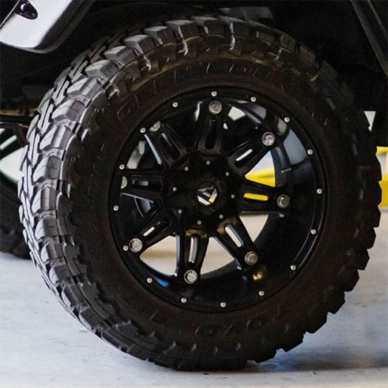 Custom Wheels, Tires and Rims for Jeeps, Trucks, Cars and SUVs